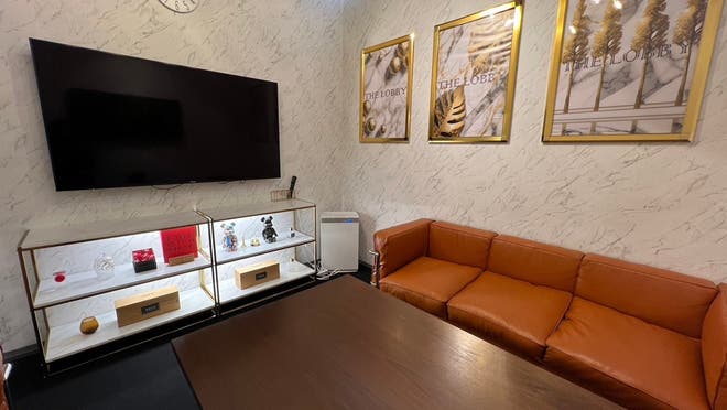 【THELOBBY六番町】RoomWHITE(応接・6名様まで)の写真2