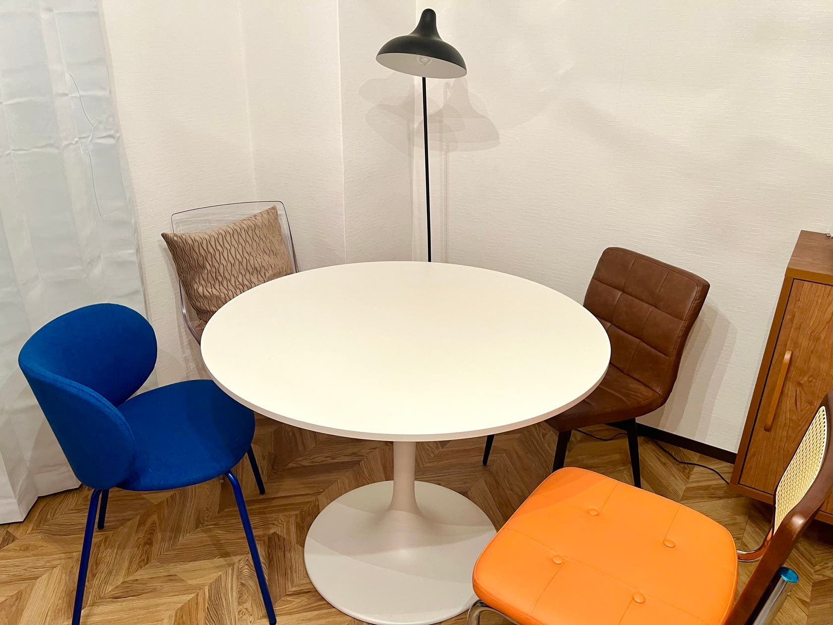 12月24〜1月4日年末年始特別料金【飲み会禁止！】レトロな雰囲気&64スーファミ等オールドゲーム機を楽しむミーティングルームの写真7