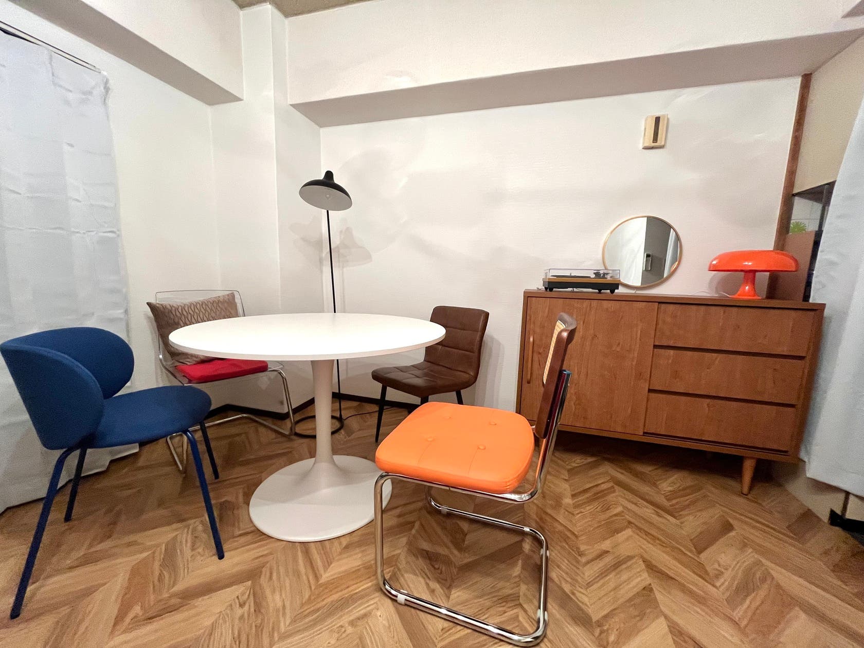 12月24〜1月4日年末年始特別料金【飲み会禁止！】レトロな雰囲気&64スーファミ等オールドゲーム機を楽しむミーティングルームの写真8