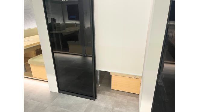 🌟1人のテレワークに🌟【新宿駅西口徒歩4分|コワーキングスペース|13PS】完全個室/無料Wi-Fi/電源/31.5inモニターの写真8