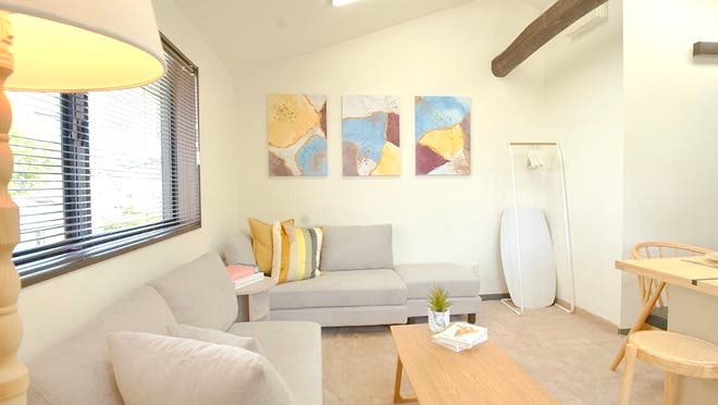 🦊京都駅5分🚃のんびり☘️明るく清潔💎大人気ゲーム機🎮Fire TV💛女子会/推し活👑ママ会/映画鑑賞🎬集中空間の写真8