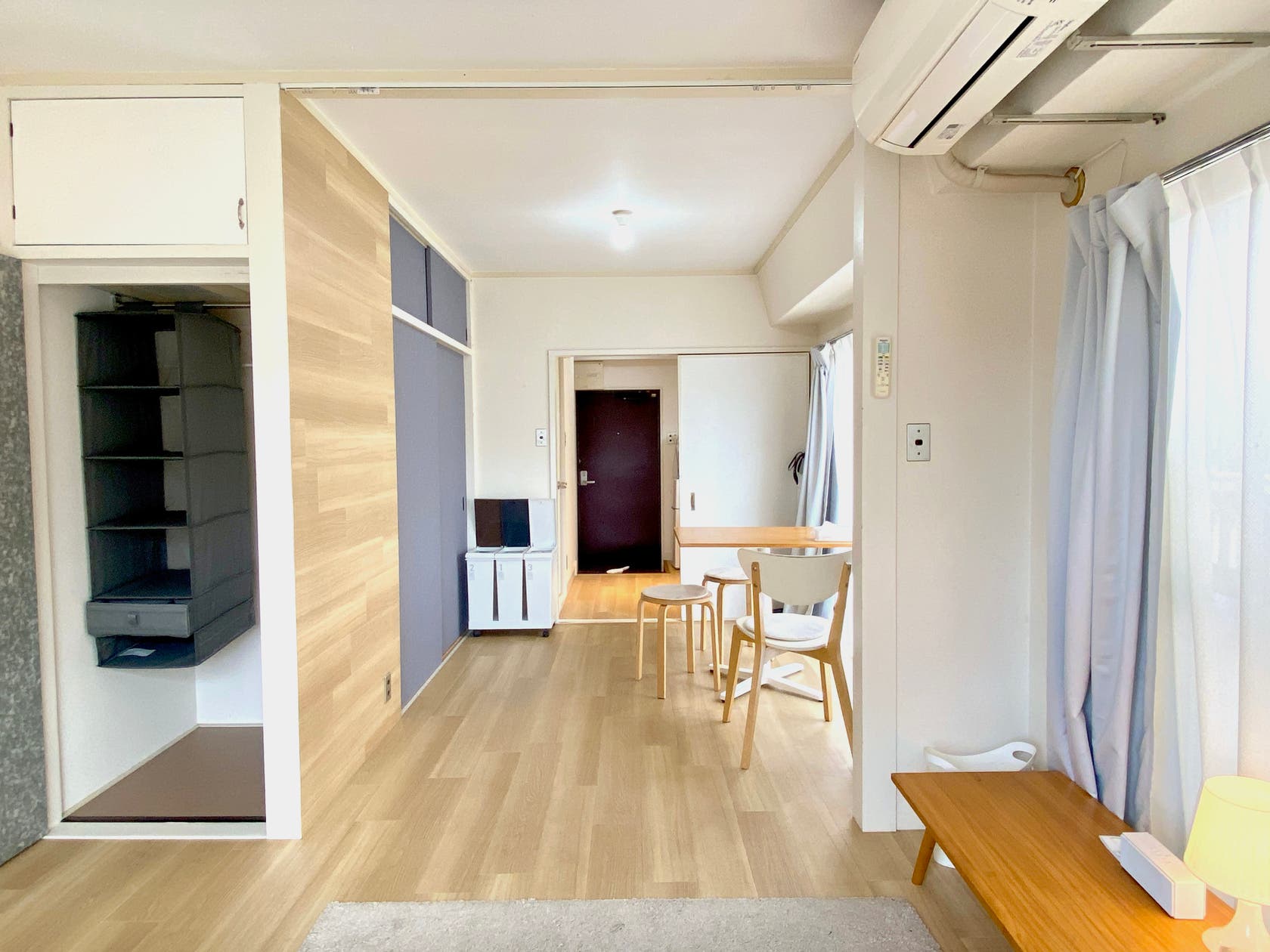 【阿佐ヶ谷駅徒歩1分・新宿8分】忘年会、クリスマス/バルコニー/明るい角部屋。の写真2