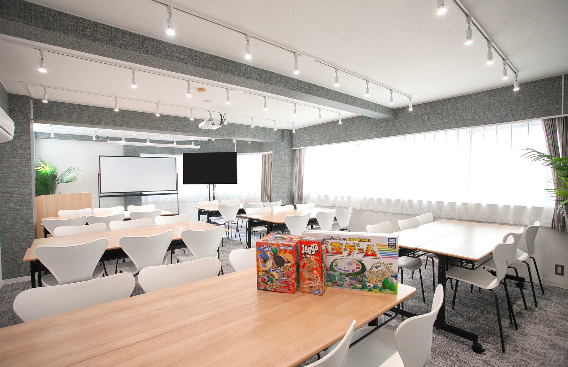 池袋駅東口徒歩４分/40名収容/毎日清掃/会議/セミナー/研修/懇親会/交流会/ボードゲーム/撮影/整体/推し活/光10GBの写真13