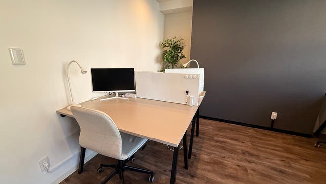 🥳おしゃれで快適なコワーキングスペース🎉デスクNo.④💡ドリンクサーバー☕️プリンター有🖨の写真9