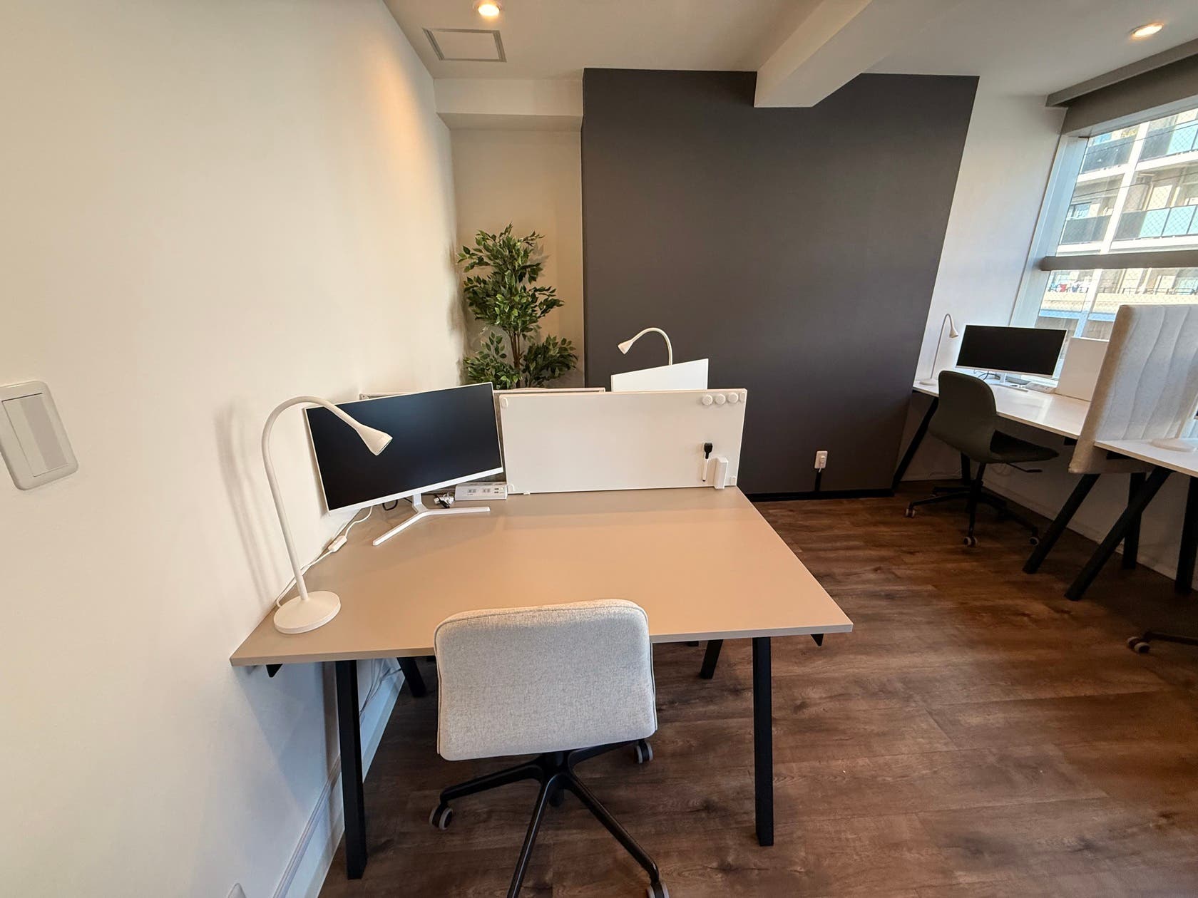 🥳おしゃれで快適なコワーキングスペース🎉デスクNo.⑥💡ドリンクサーバー☕️プリンター有🖨の写真7