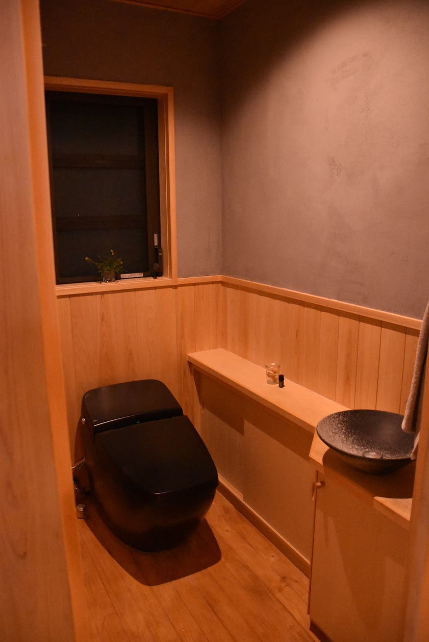 小松駅から車で20分、金沢駅から車で40分。純和風ひのき造りの平屋ですの写真11