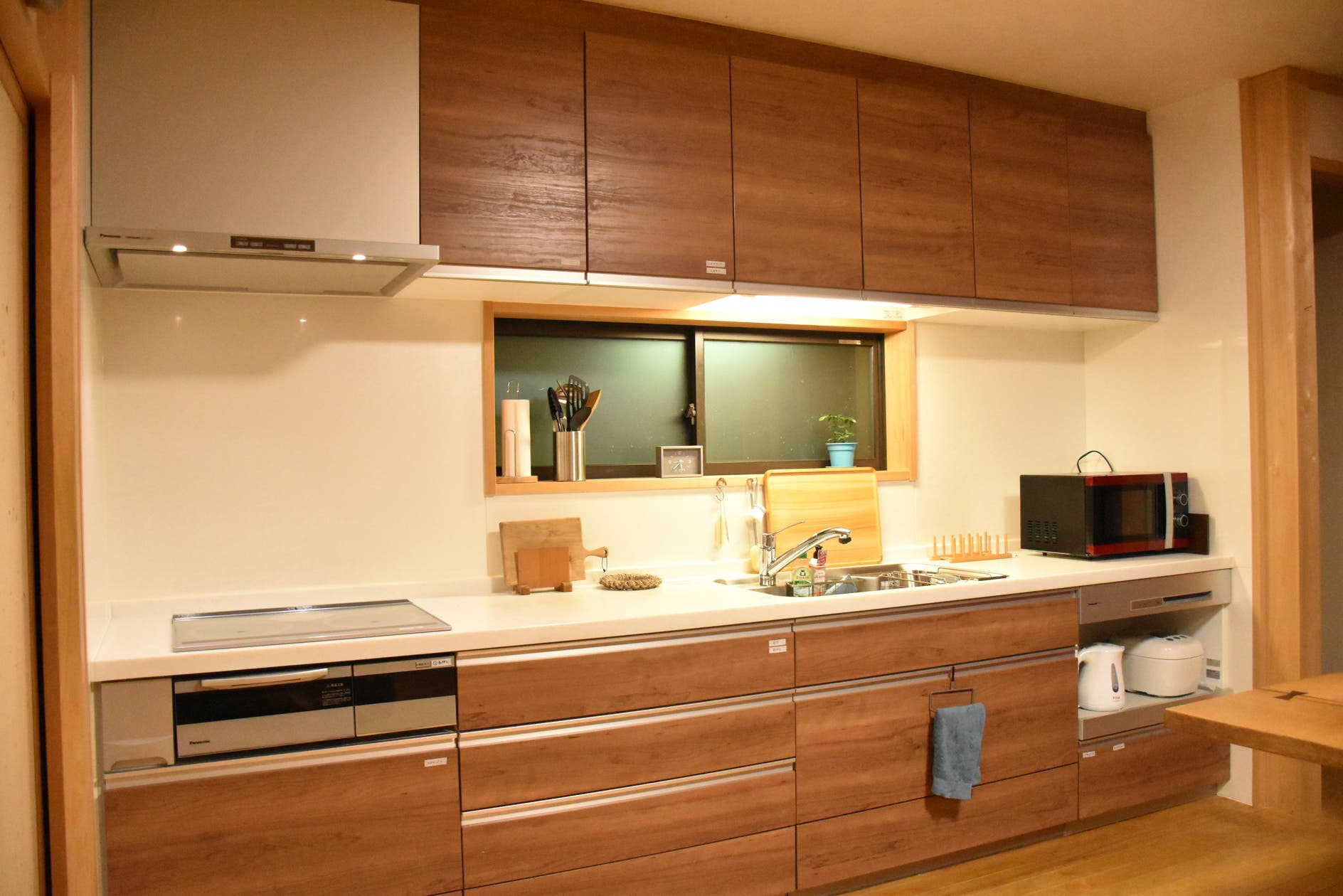 小松駅から車で20分、金沢駅から車で40分。純和風ひのき造りの平屋ですの写真12