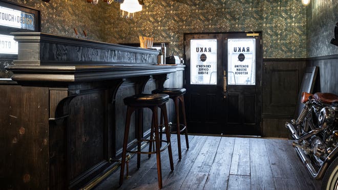 雰囲気のあるカフェシーンの撮影が可能なスタジオ&レンタルスペースの写真7