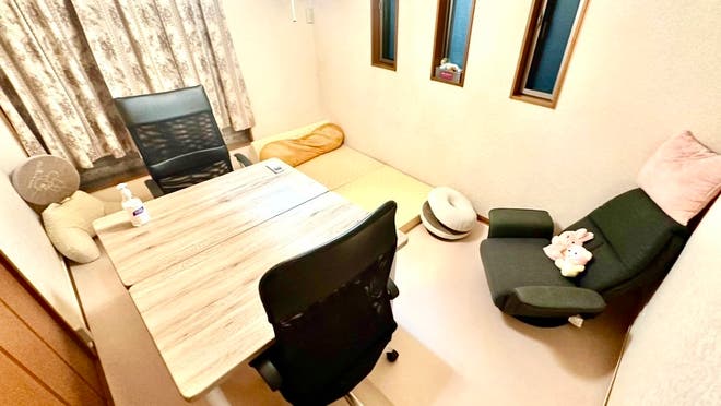 仲良し勉強部屋(au Wi-Fi)の写真1