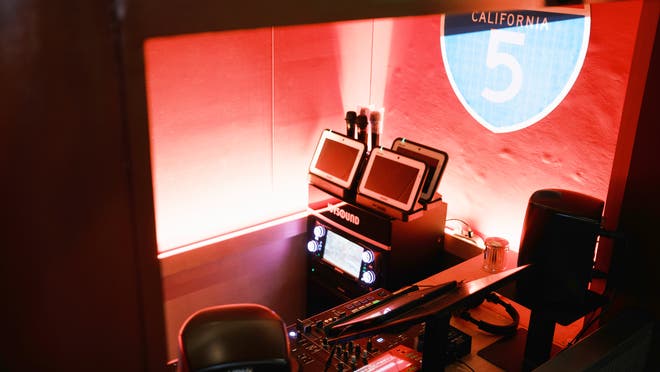 【恵比寿 徒歩4分】アメリカンコンセプトの隠れ家バー🇺🇸/団体利用/イベント/結婚式二次会/誕生日/交流会の写真3