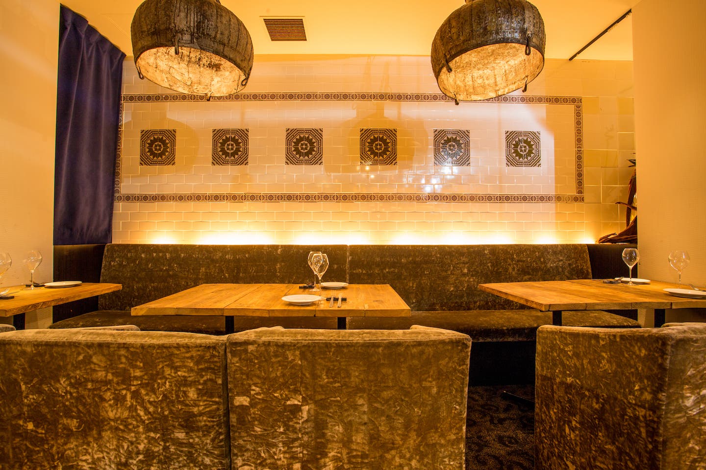 表参道駅徒歩1分と抜群の立地と欧風のアンティーク調なオシャレ空間の写真11