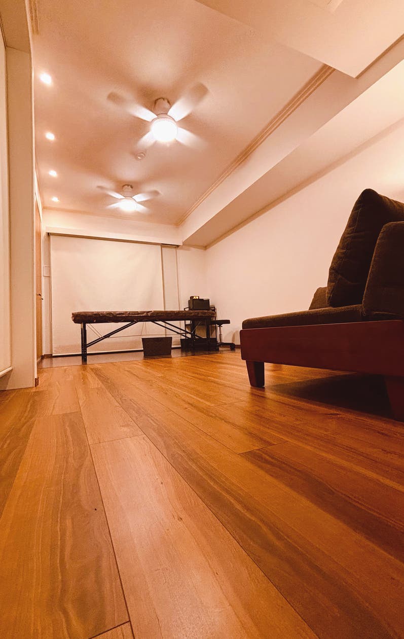 💓渋谷 道玄坂💓徒歩4分💡最高級アーバンスタイル物件にて落ち着いたオフホワイト＆ブラウン基調のラウンジ風スタイルの写真2