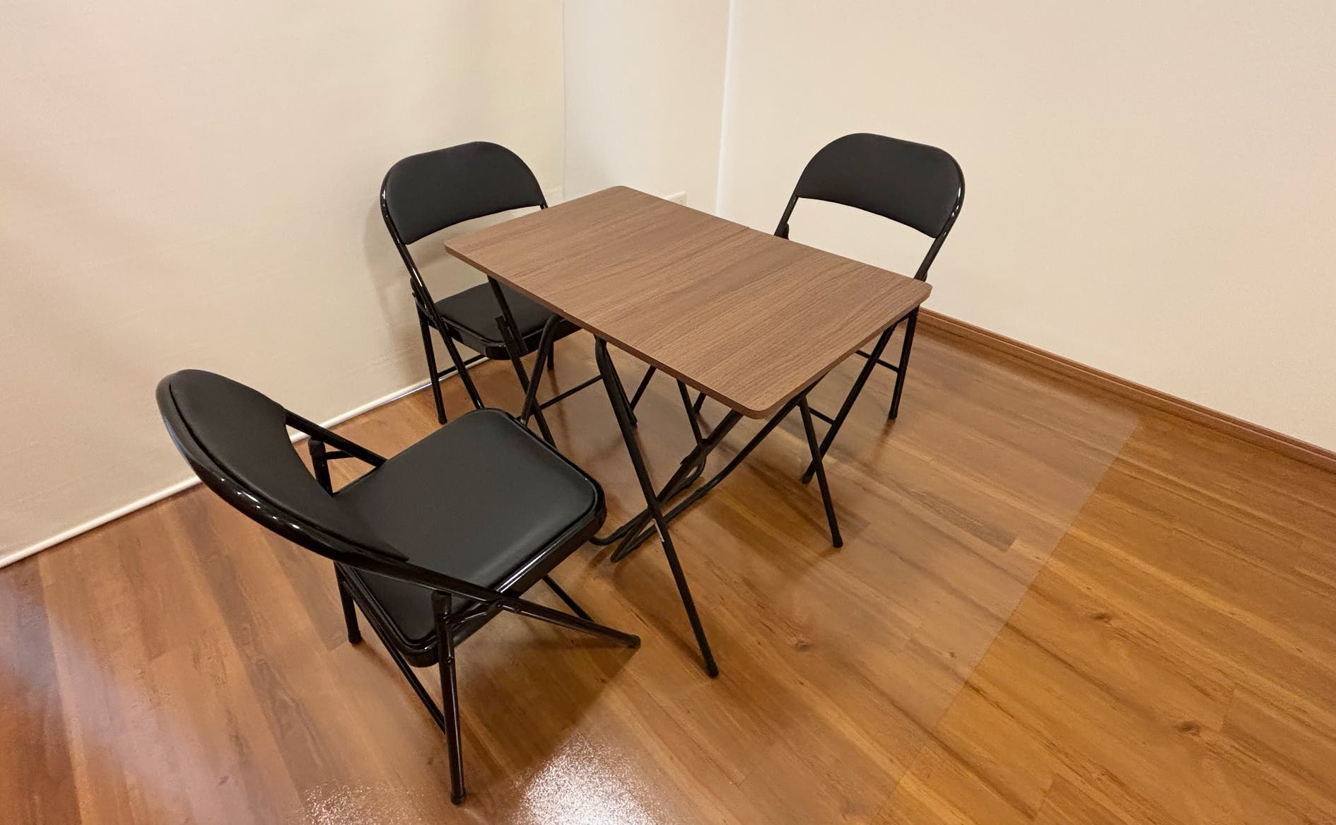 💓渋谷 道玄坂💓徒歩4分💡最高級アーバンスタイル物件にて落ち着いたオフホワイト＆ブラウン基調のラウンジ風スタイルの写真4