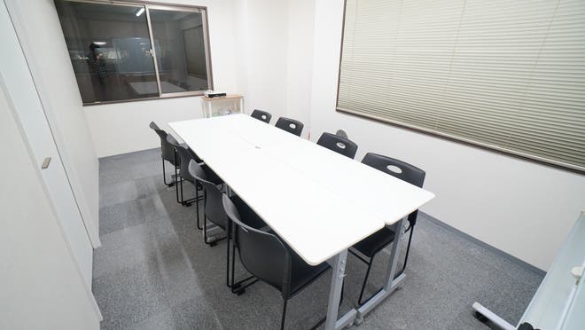 <ビズボ会議室神田南口>神田駅徒歩2分🚃高速光回線Wi-Fi📶プロジェクター🎥会議/商談/セミナー/ワークショップ/撮影の写真4