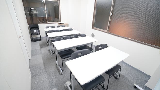 <ビズボ会議室神田南口>神田駅徒歩2分🚃高速光回線Wi-Fi📶プロジェクター🎥会議/商談/セミナー/ワークショップ/撮影の写真11