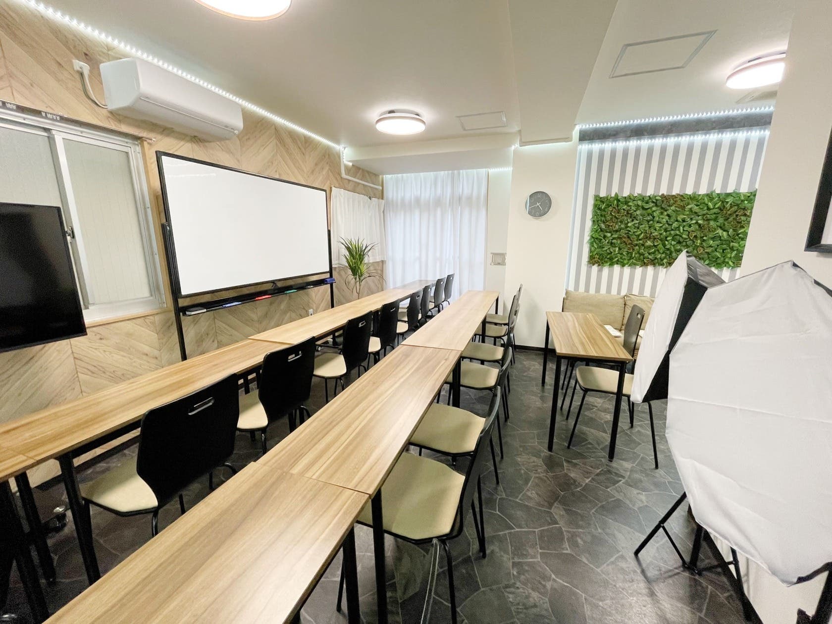 🍁冬割実施中🍁【巣鴨駅4分！最大着席30名！明るい！キレイ！】📡WiFi📺プロジェクター他全て無料！土足可！の写真6