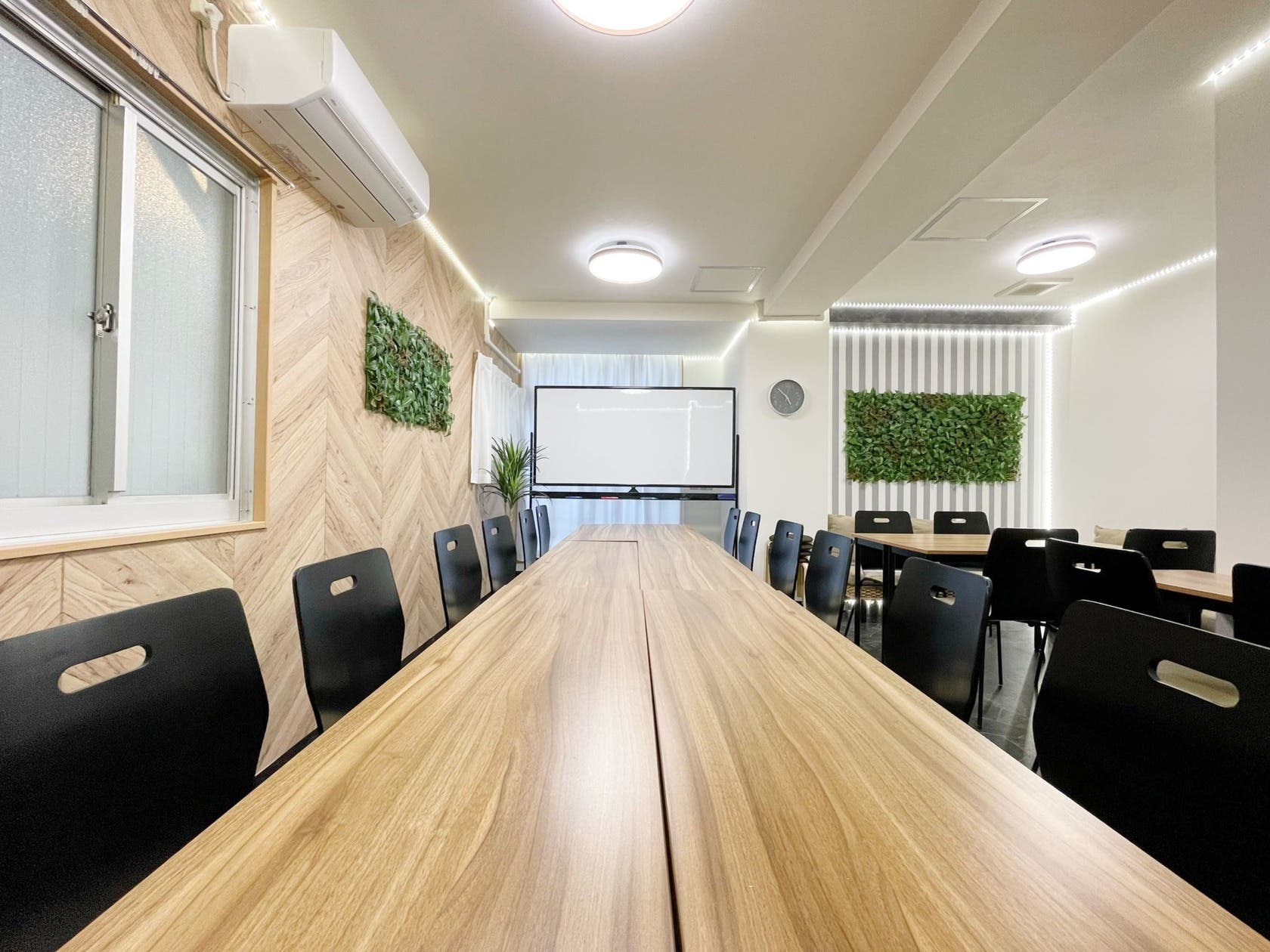 🍁冬割実施中🍁【巣鴨駅4分！最大着席30名！明るい！キレイ！】📡WiFi📺プロジェクター他全て無料！土足可！の写真7