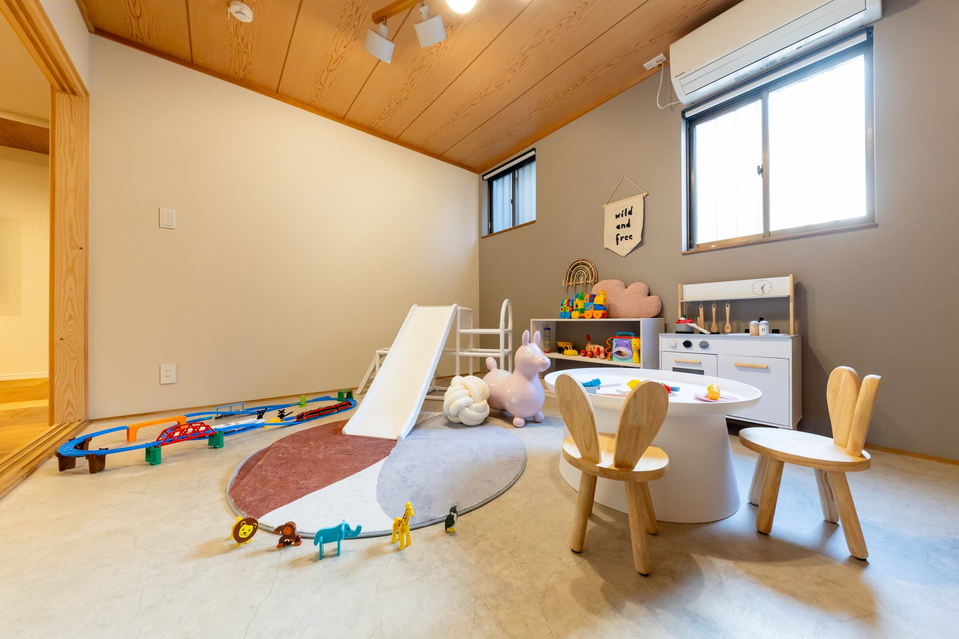 広々リビング/鶴橋駅徒歩5分/女子会/キッズスペース/映画鑑賞/キッチン付/お家デート/子連れOKの写真5