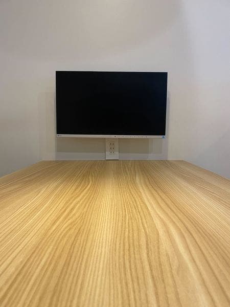 【原宿・明治神宮前駅すぐ！】モニター完備！4〜6名用ボックスシートで快適な会議やチーム作業を✨の写真4