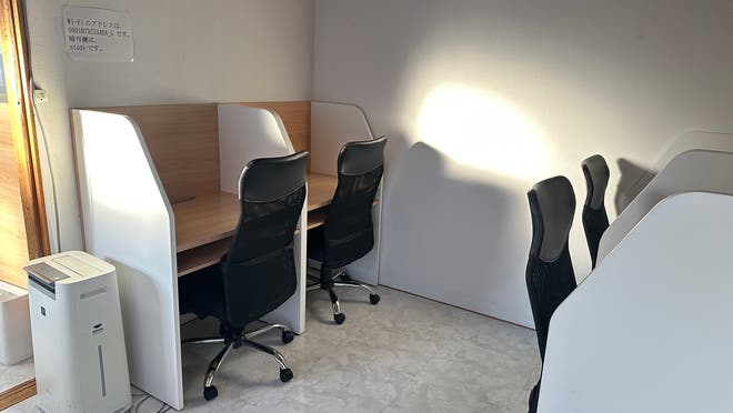 <Study Clubレンタルスペース『大人のための自習室』C>自由席🪑Wi-Fiあり📶声出し不可🚫の写真4