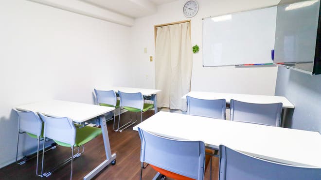 【池袋駅徒歩3分・アルコール飲食可・最安!】大型モニター・プロジェクター・WiFi全て無料!ふれあい貸し会議室 池袋No17の写真10