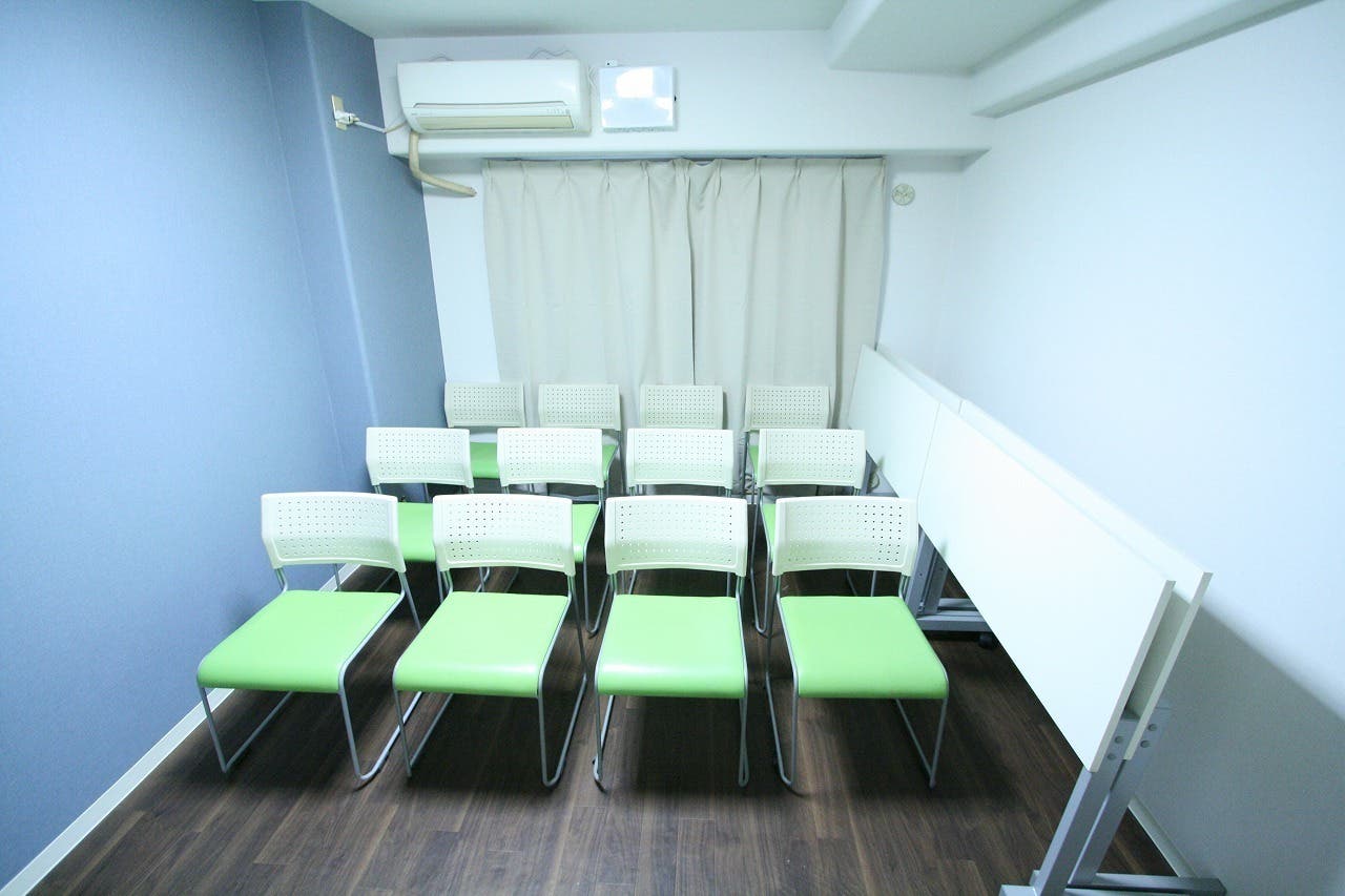 【池袋駅徒歩3分・アルコール飲食可・最安！】大型モニター・プロジェクター・WiFi全て無料！ふれあい貸し会議室 池袋No17の写真15