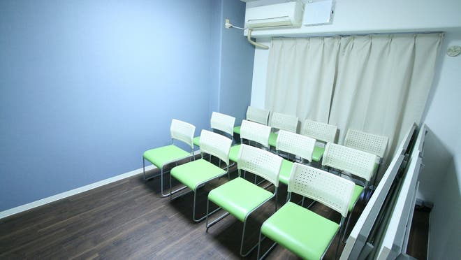 【池袋駅徒歩3分・アルコール飲食可・最安!】大型モニター・プロジェクター・WiFi全て無料!ふれあい貸し会議室 池袋No17の写真16