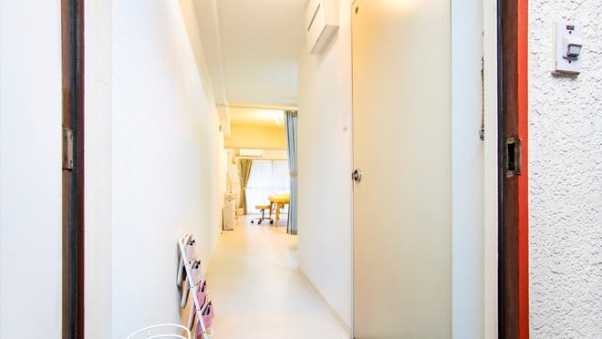 【✨New✨特別価格】<六本木の隠れ家>完全個室サロン/ペーパーシーツ・マクラカバー無料/プロ仕様ベッド/メイク台完備の写真12