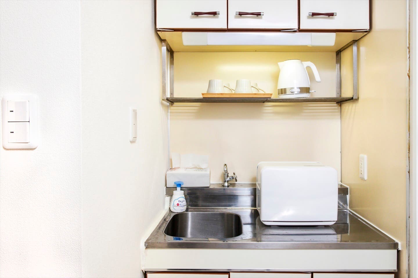 【✨New✨特別価格】＜六本木の隠れ家＞完全個室サロン/ペーパーシーツ・マクラカバー無料/プロ仕様ベッド/メイク台完備の写真13