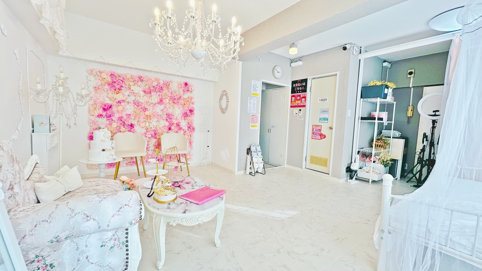 【限定open価格！】天神・大名／駅歩1分／姫系撮影スタジオ／ウェディング／推し活／生誕祭／コスプレ／ポートレート／配信／商用の写真9