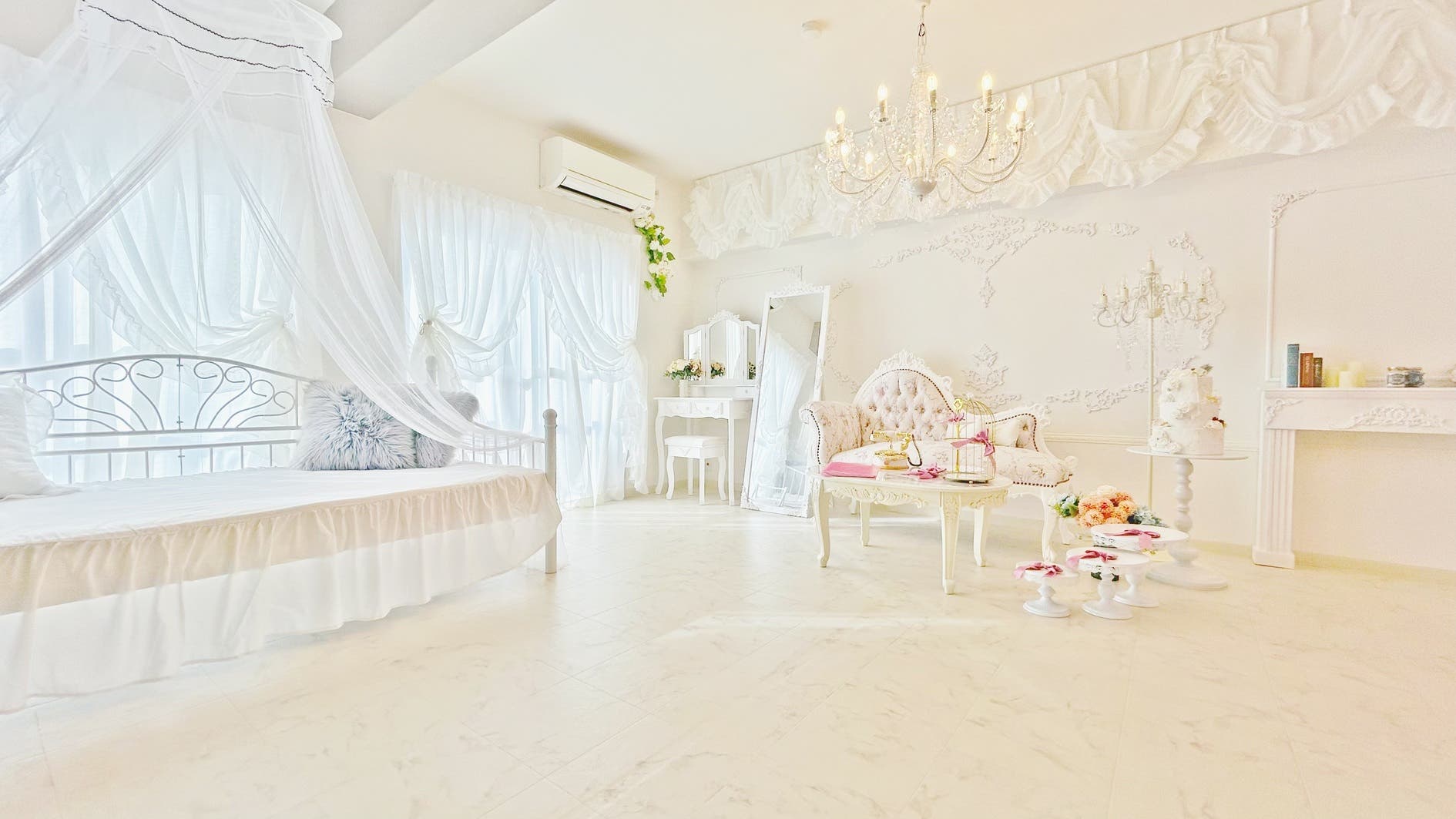 【限定open価格！】天神・大名／駅歩1分／姫系撮影スタジオ／ウェディング／推し活／生誕祭／コスプレ／ポートレート／配信／商用の写真7