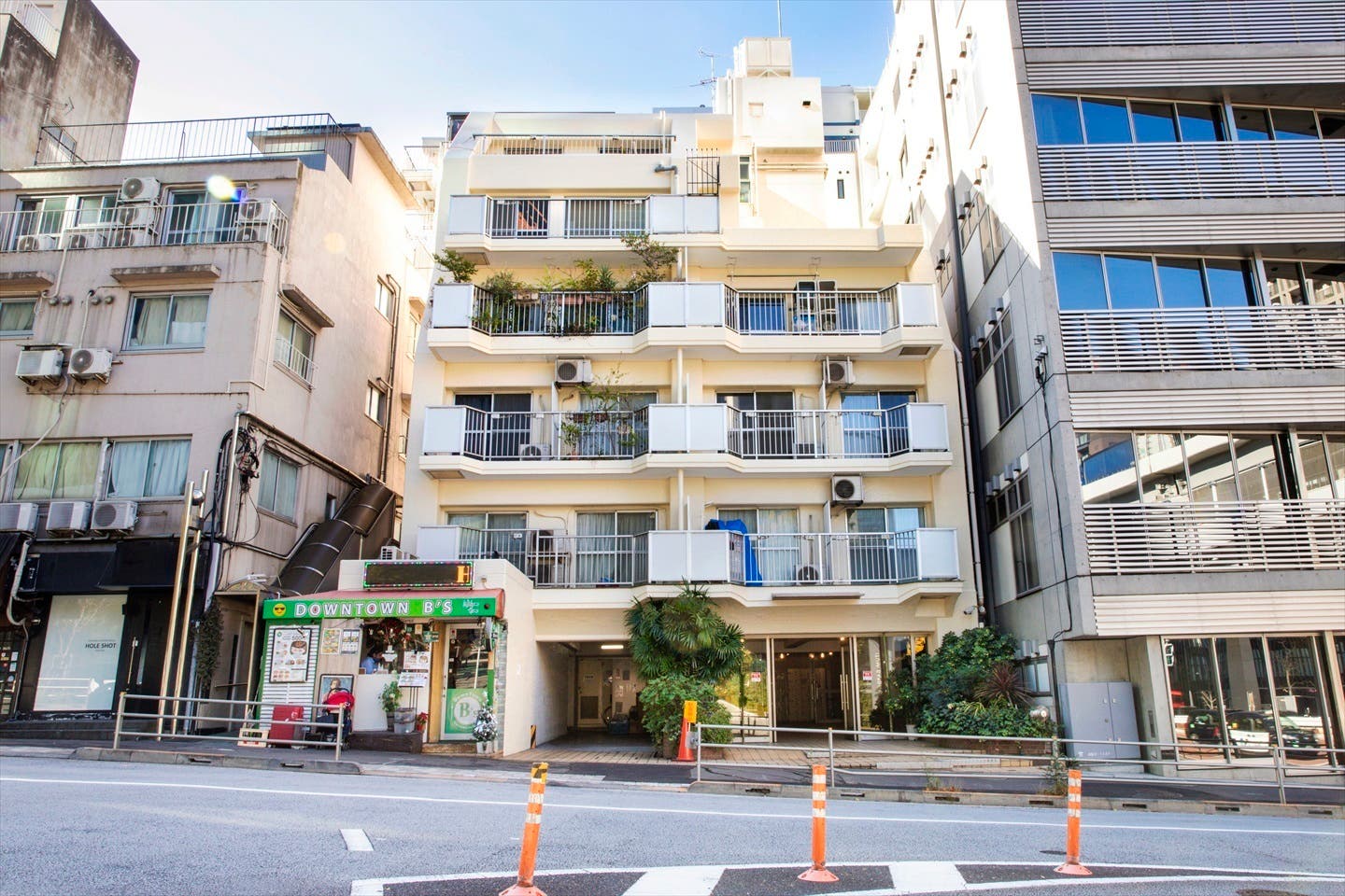 【✨New✨特別価格】＜六本木の隠れ家＞完全個室サロン/ペーパーシーツ・マクラカバー無料/プロ仕様ベッド/メイク台完備の写真15