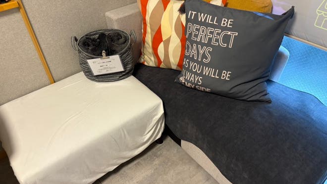 ⑥角部屋✨博多再認識!PopIn Aladdin・Quest2🥽VR体験🎬有機ELTV📺BOSEで音響も迫力の映像鑑賞🎉の写真1