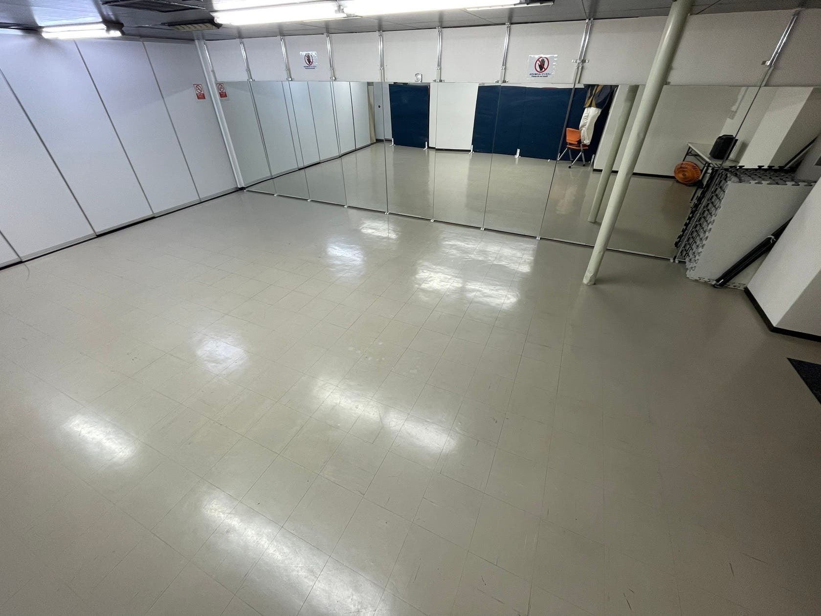 新宿駅から徒歩4分　THビル2階Eルームの写真8