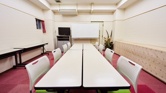 講座開催・会議・学習・フリースペースとしてご使用ください。ホテルの中にありますので、安心してお過ごいただけます。の写真1