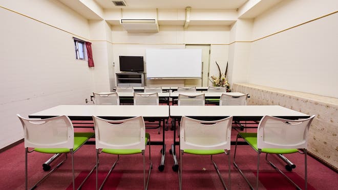 講座開催・会議・学習・フリースペースとしてご使用ください。ホテルの中にありますので、安心してお過ごいただけます。の写真2