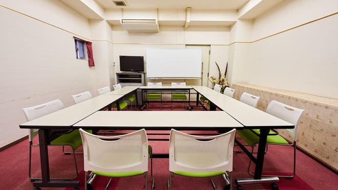 講座開催・会議・学習・フリースペースとしてご使用ください。ホテルの中にありますので、安心してお過ごいただけます。の写真4