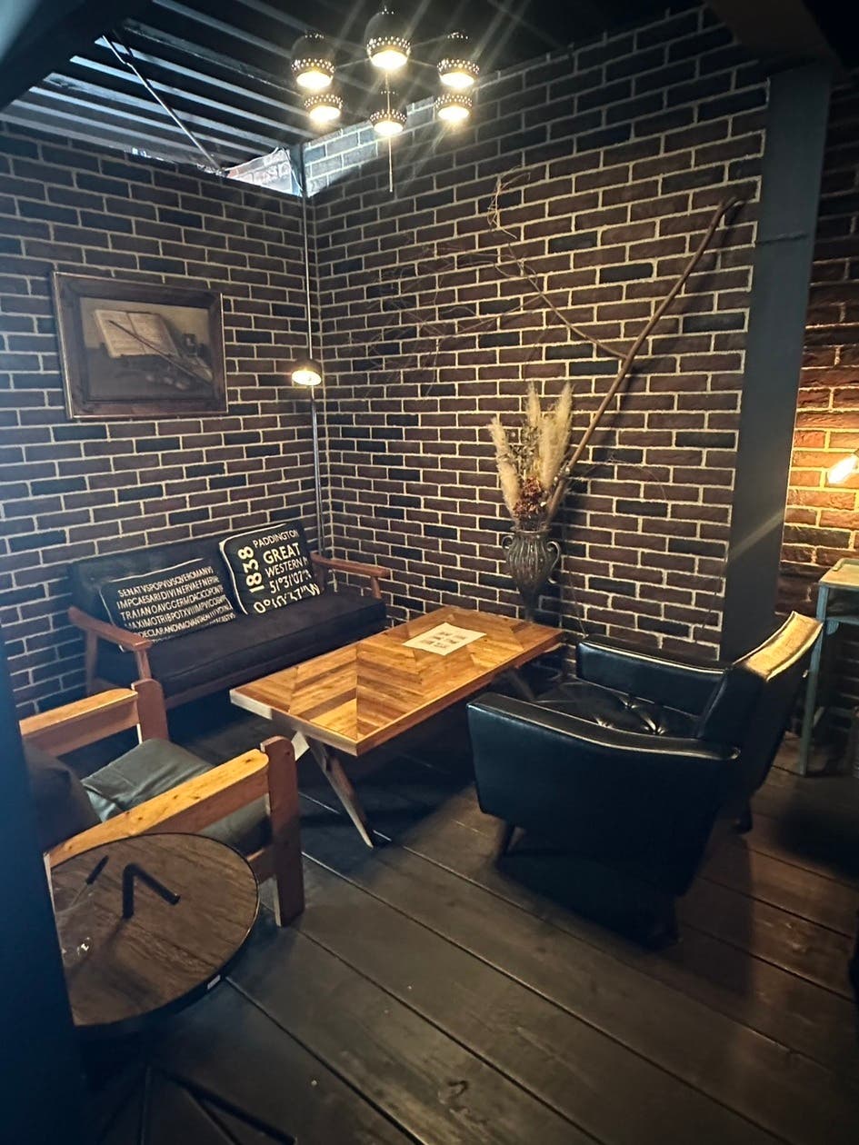 築50年の建物をリノベーションしたアンティークカフェの写真13