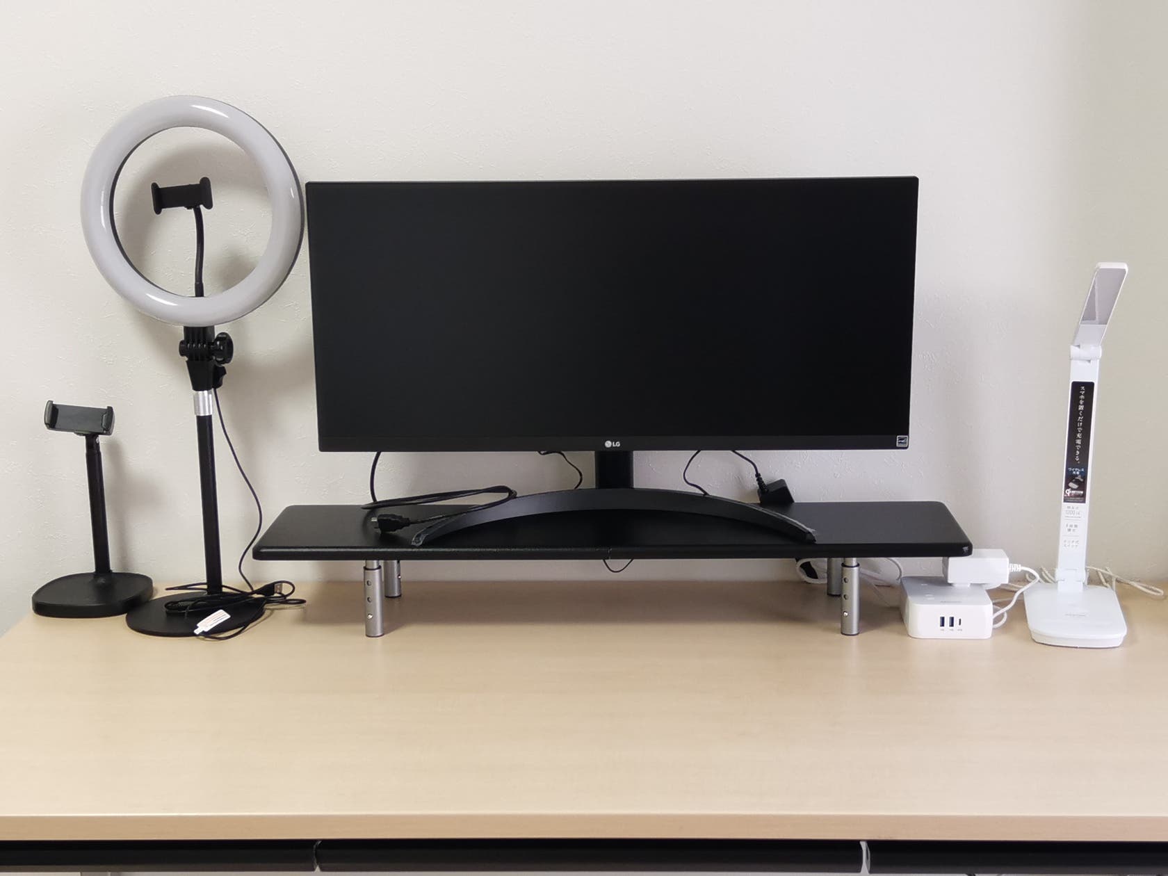 2025年オープン＜レンタルスペース新大阪オフィス＞完全個室/Wi-Fi/モニター/ソファー/テレワーク/Web会議/面接/商談の写真5