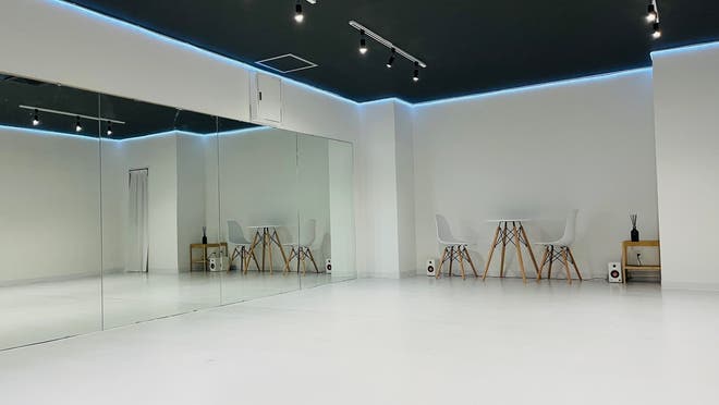 駅近で駐車場付き ヨガ&ダンススタジオの写真1