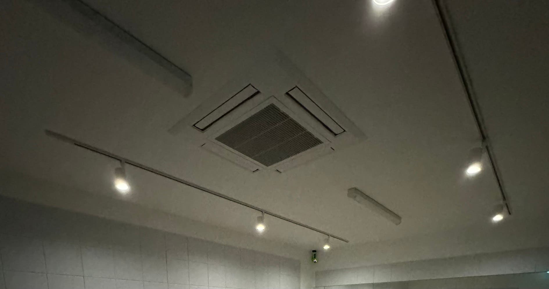 ⭐️大駐車場完備⭐️ダンス練習など！10人ほど向け！スタジオBの写真7