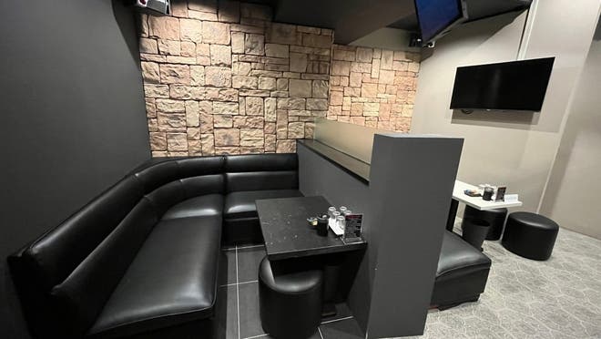 六本木ど真ん中の個室完備のスタジオの写真4