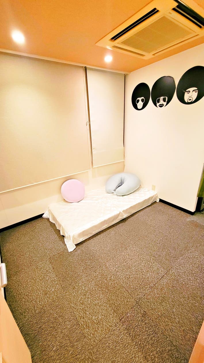 🎉松本市で１時間からOK【カリマZA2Fパーティー】パーティースペース✨個室ありシャワールームあり🚿ゴロゴロソファの写真19