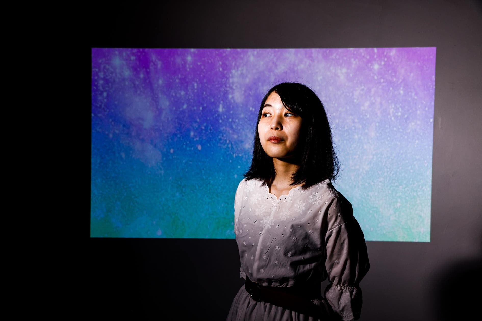 新宿駅7分の白ホリ撮影スタジオ。写真＆動画撮影／ファン交流会・オフ会／駐車場有／定常光照明＆ストロボ＆背景紙等無料／メイク個室有の写真6