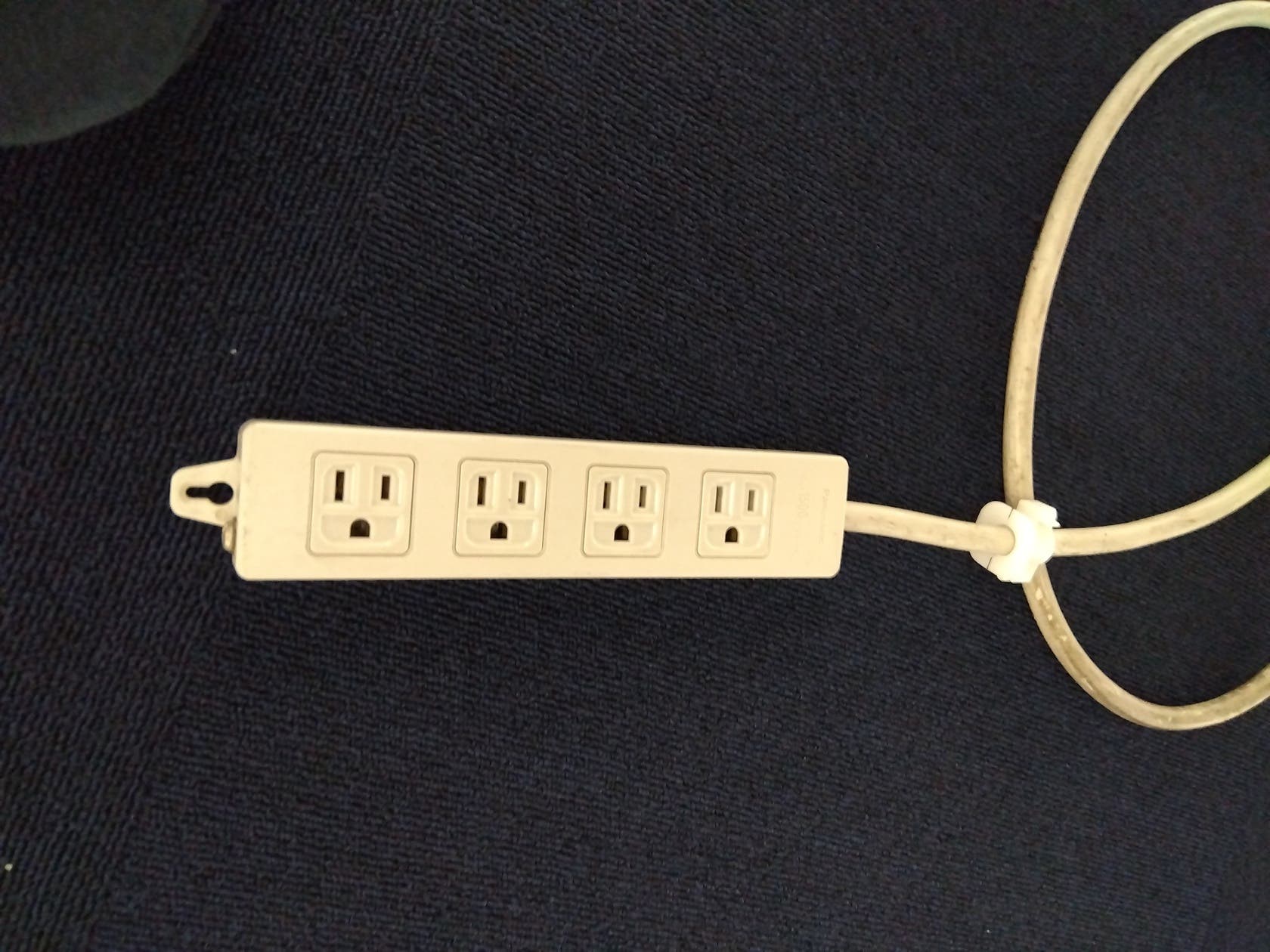 一日6,950円で利用可能。インボイス対応＆AI議事録体験で安心・効率的な会議を【roomA】の写真9