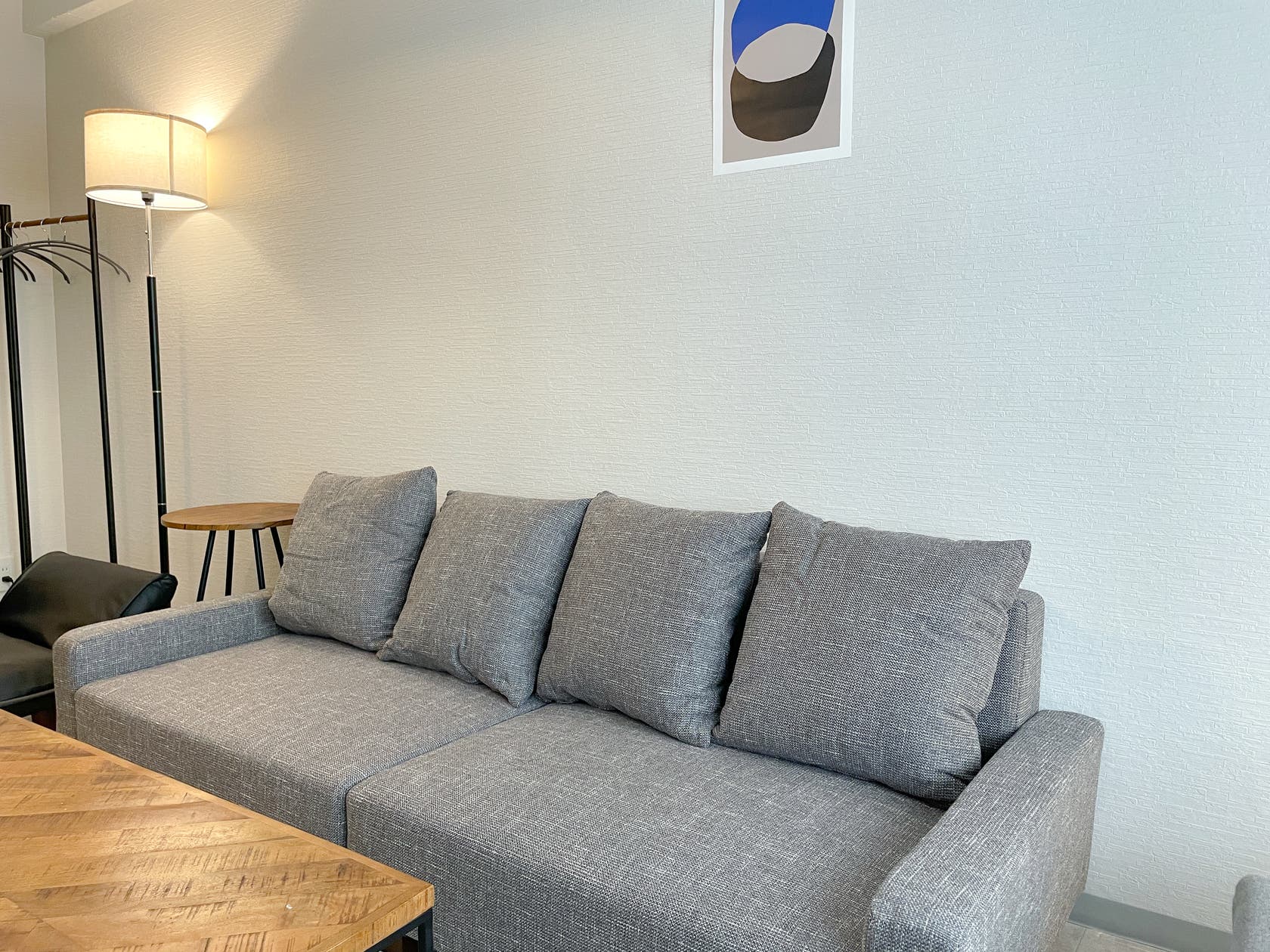 〈新大阪駅東口徒歩10秒｜最大9名｜24h利用可〉商談｜打ち合わせ｜女子会｜新幹線の待ち時間｜夜間早朝の休憩利用可｜当日予約歓迎の写真10