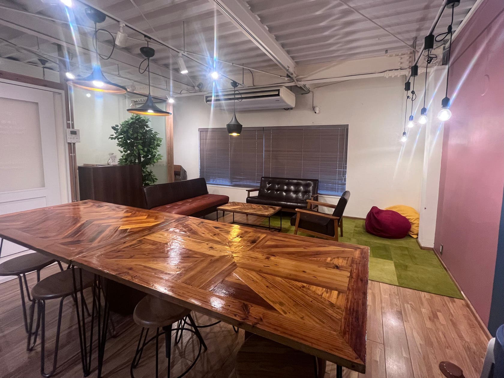 🎥【TV・YouTube撮影で使用されました✨】最大30名｜駅徒歩3分｜ママ会🎂誕生日会🍻歓送迎会🎄クリスマス🎉忘年会の写真9