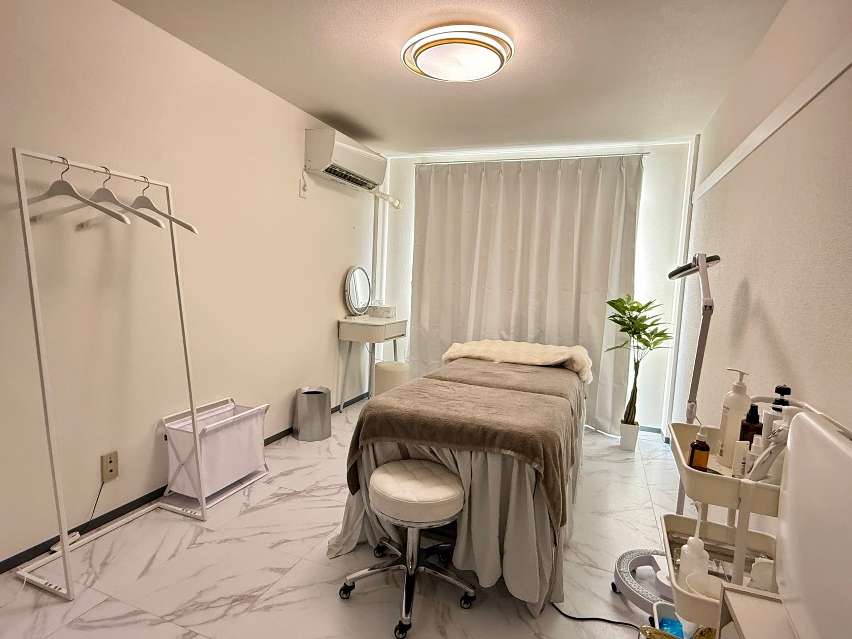 【自由が丘駅徒歩7分】完全個室のレンタルサロン✨ フリーランスエステティシャン応援🍃 映え撮影✤ Wi-Fi有の写真6