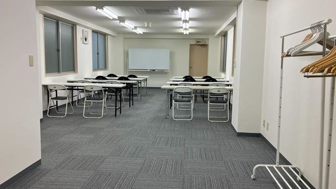 NewOPEN✨定禅寺通 【3階会議室】 低価格&静かで落ち着く空間が魅力!研修/ワークショップ・習い事会場に/16名様の写真5