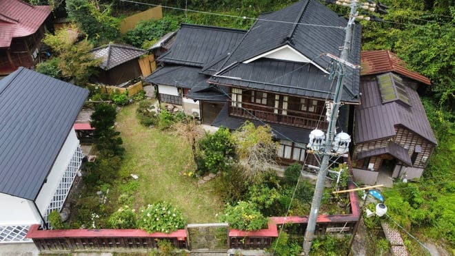杖立温泉で古き良き趣が息づく、やすらぎの貸し空間の写真1